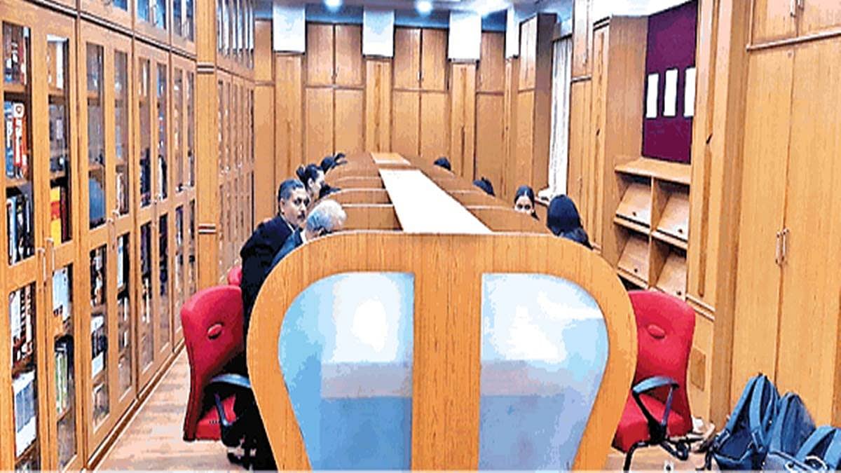 Madhya Pradesh: This High Court library in Gwalior boasts a rich ...
