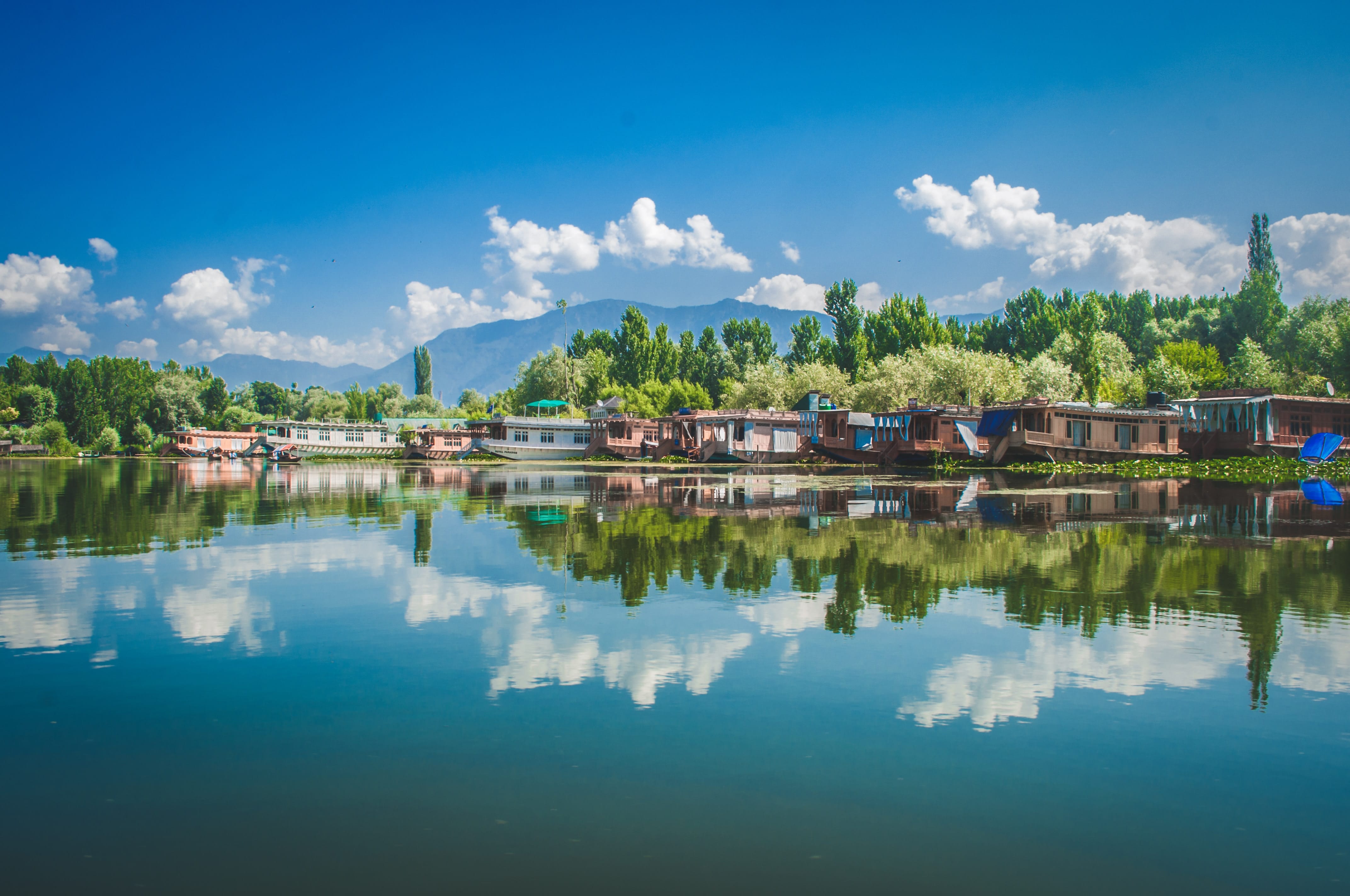 7 Beautiful Lakes In India That You Should Visit Once In Your Lifetime