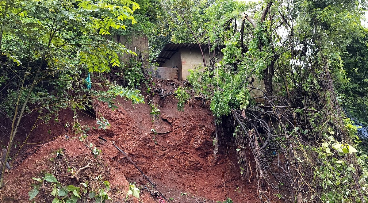 Goa: Downpour Triggers Landslide, Threatens Houses In Mapusa