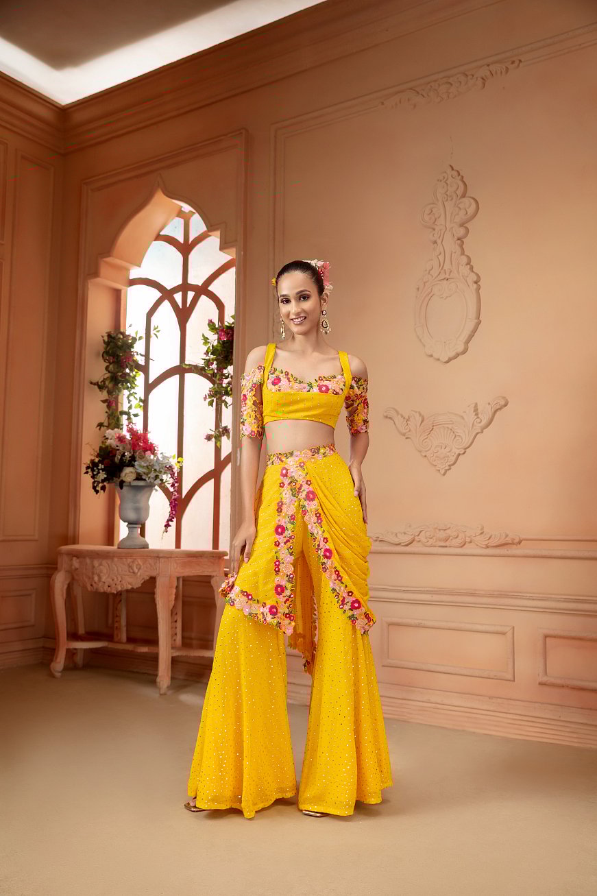 Ace Desiner Neeta Lulla’s New Collection Vrindavan Symphony Is An Ode ...