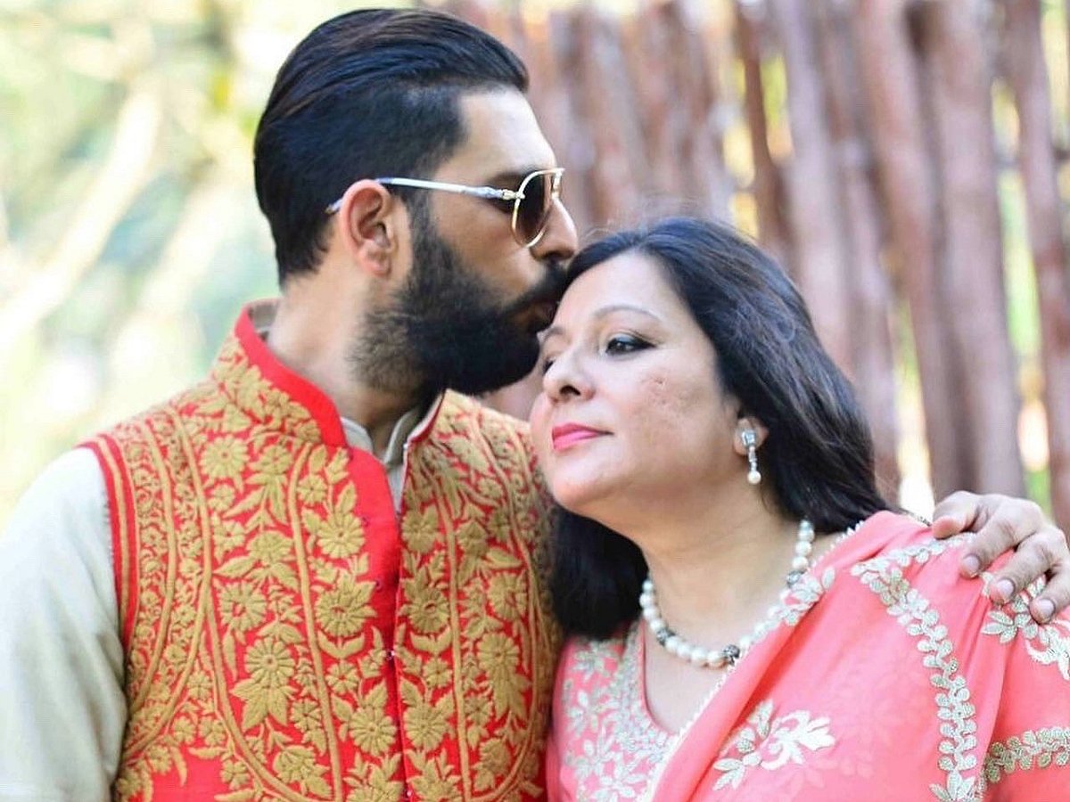 Woman Arrested For Trying To Extort Money From Yuvraj Singh's Mother ...