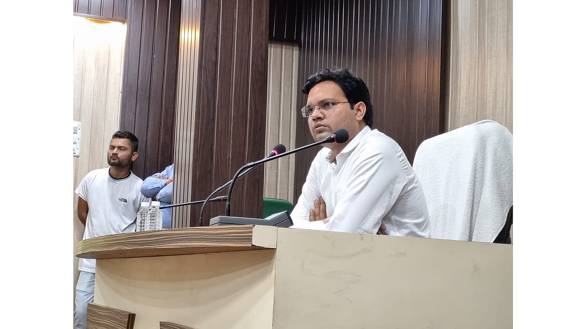 Madhya Pradesh: Think Twice Before You keep Bikes Outside Lakshman ...