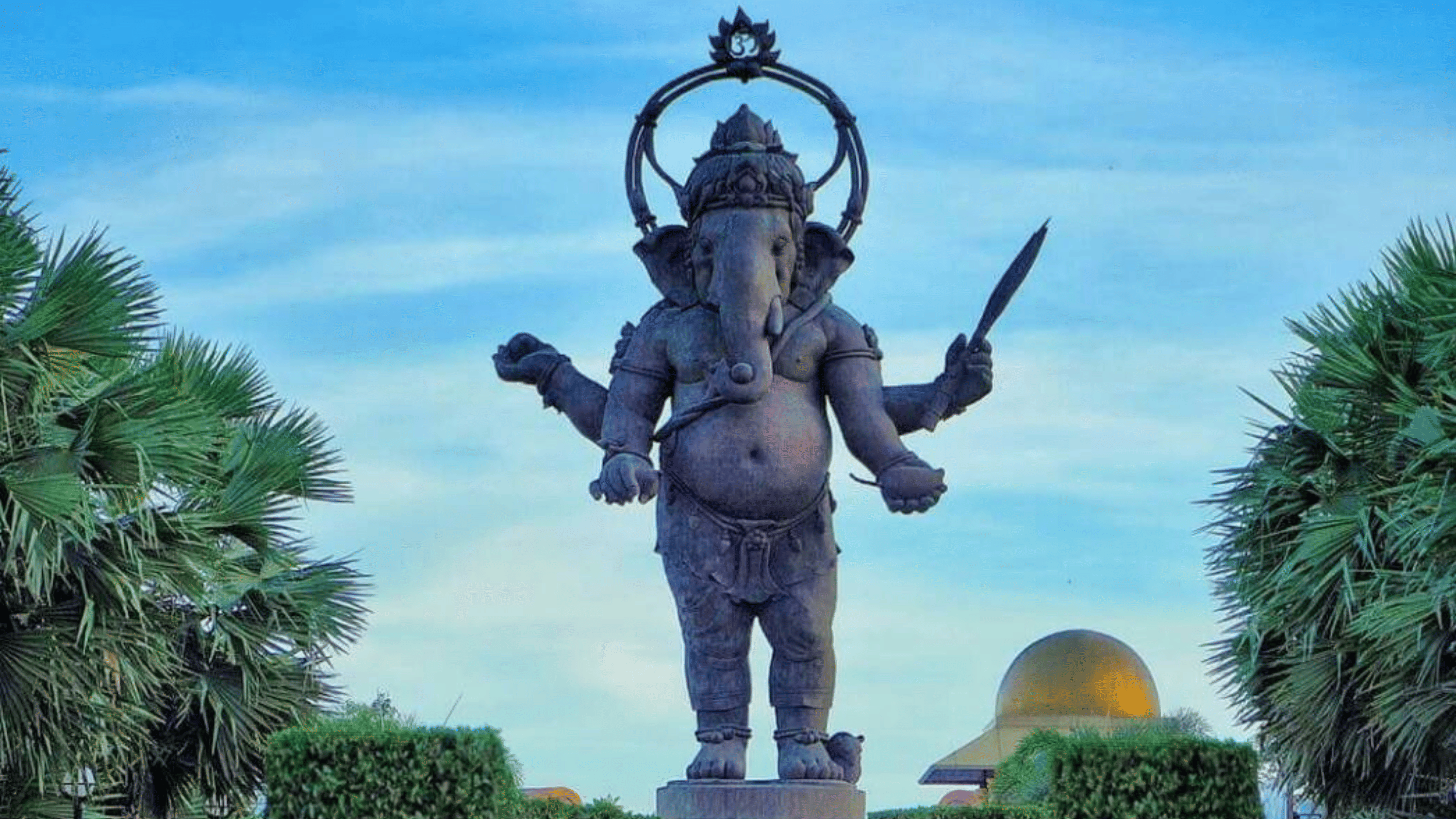 7 Visually Mesmerizing Murtis Of Hindu Gods Beyond India