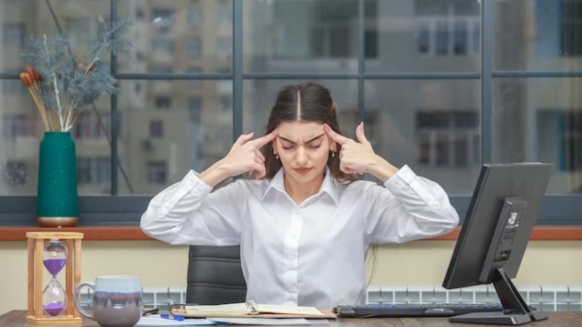 Stress At Work? 6 Effective Ways To Master The Art Of Managing Work Stress
