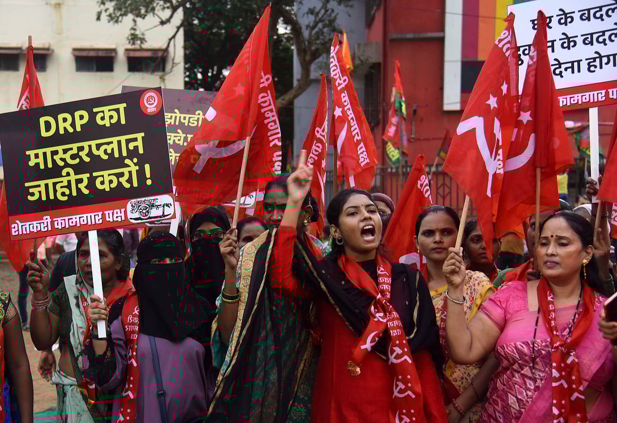 'Adani Go Back': Dharavi Residents Protest On The Eve Of Quit India ...