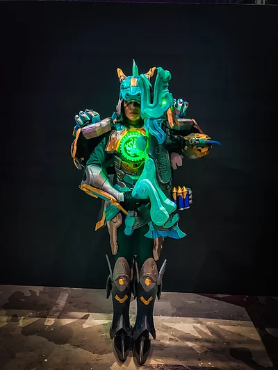 Championship Thresh Cosplay