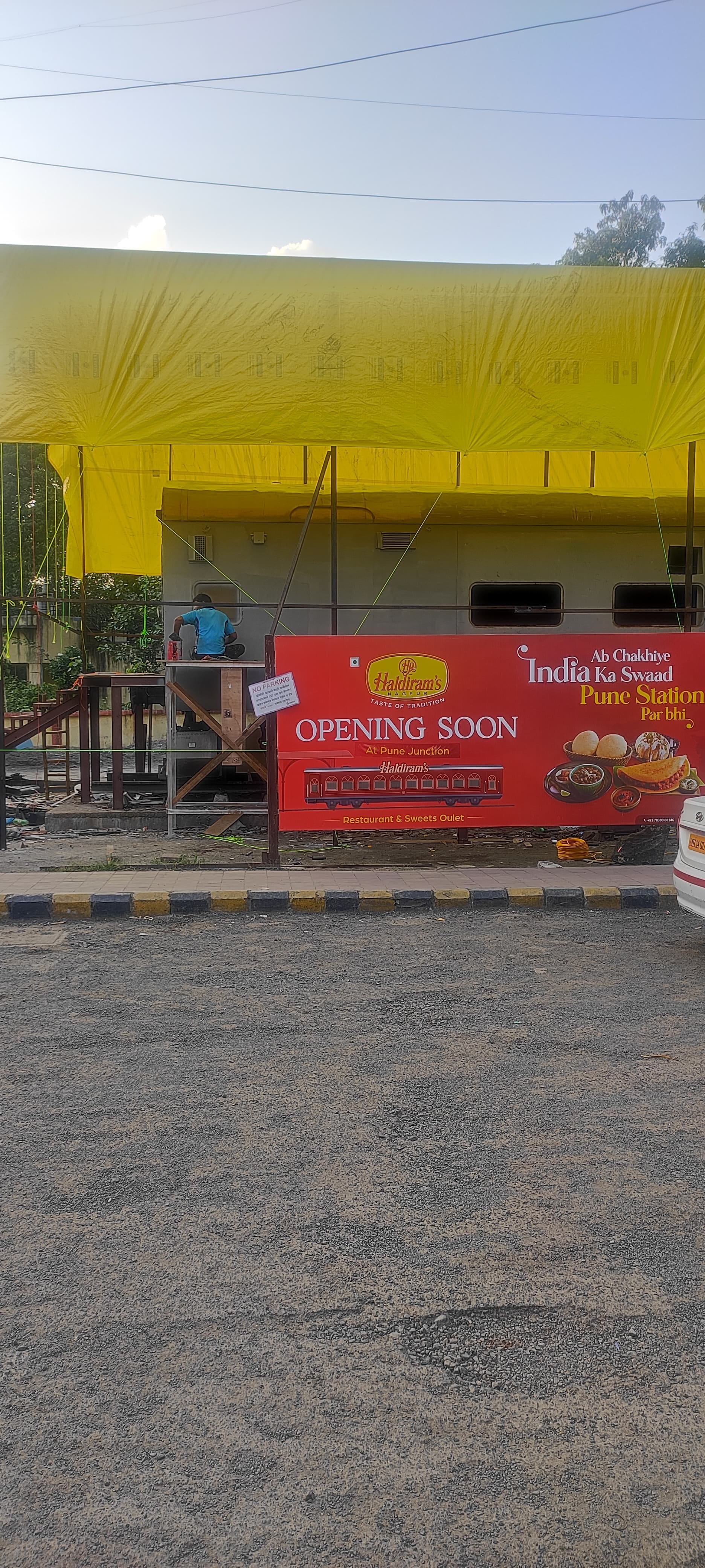 Central Railway Expands Restaurant On Wheels Concept To Pune Station central-railway-expands-restaurant-on-wheels-concept-to-pune-station