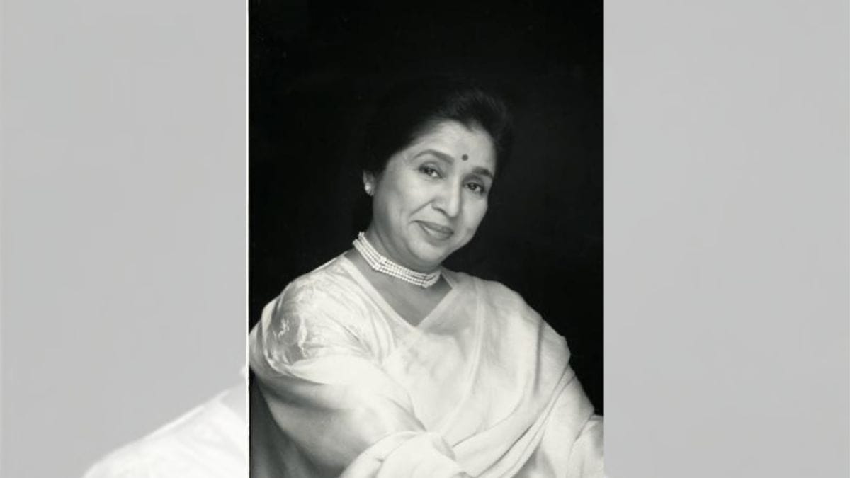 Asha Bhosle Turns 90: UNSEEN Pictures Of The Legendary Singer