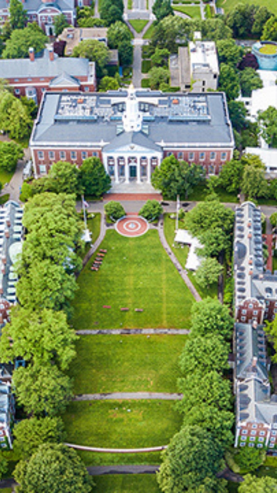 10 Breathtaking College Campuses From Around The World