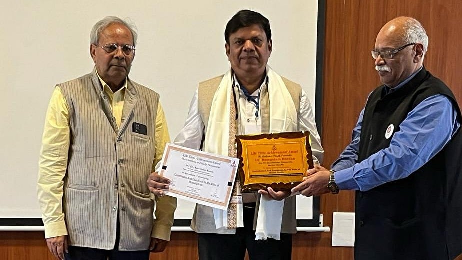 Indore: Dr Razdan Honoured With Life Time Achievement By 'Society For ...