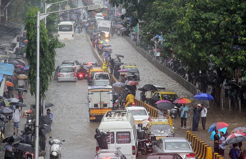 Mumbai: Traffic congestion on Western and Eastern Express Highway amid ...