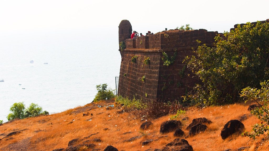 8 forts that you must visit on your Goa trip