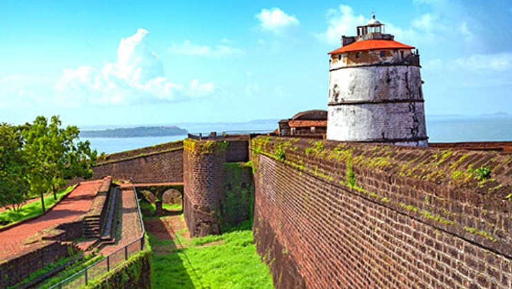 8 forts that you must visit on your Goa trip