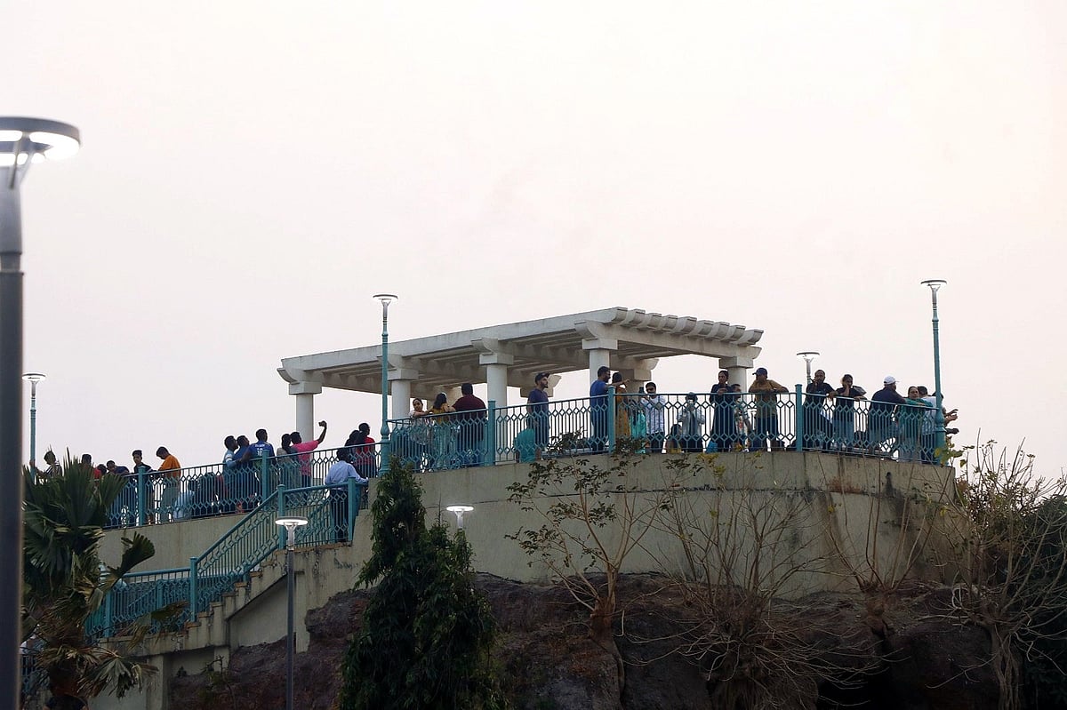 Dona Paula jetty reopens in Goa, zero entry fee for locals|Gomantak Times