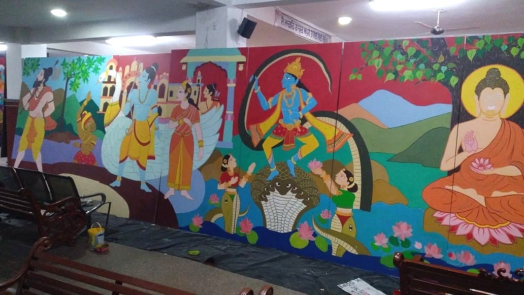 Art students from Goa paint mural at famed Badrinath temple |Gomantak Times