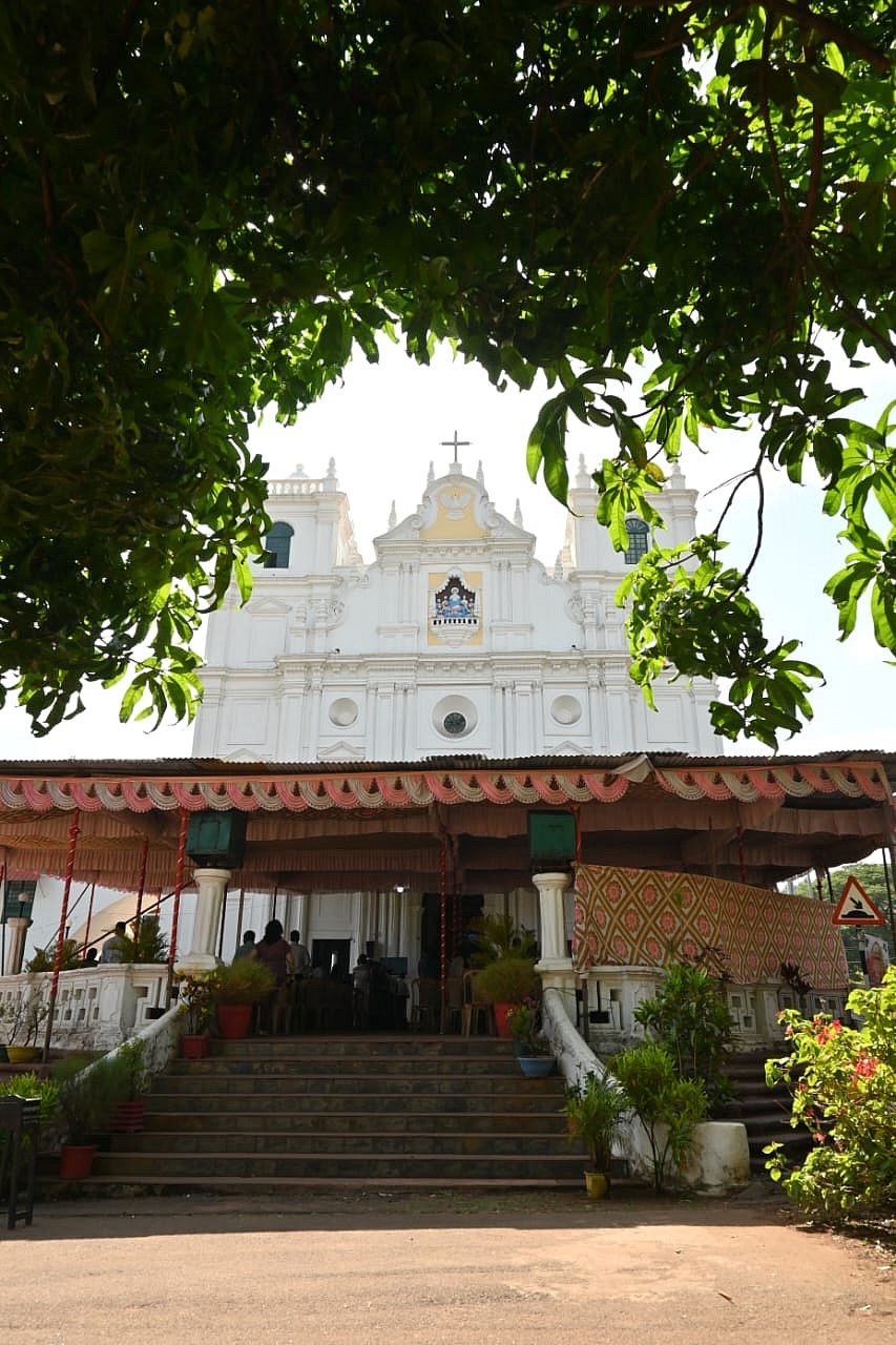 Check out the celebrations of the famous Holy Spirit feast in Margao ...
