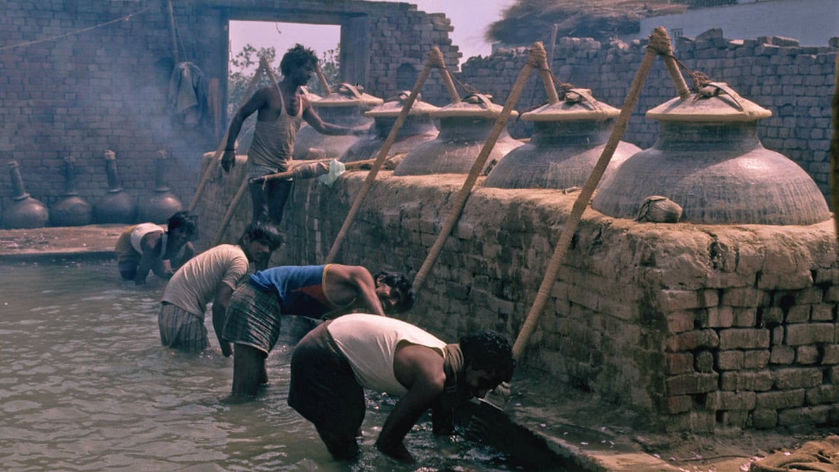 Ittar: How The Ancient Indian Eco-Friendly Perfume Found Its Home In ...