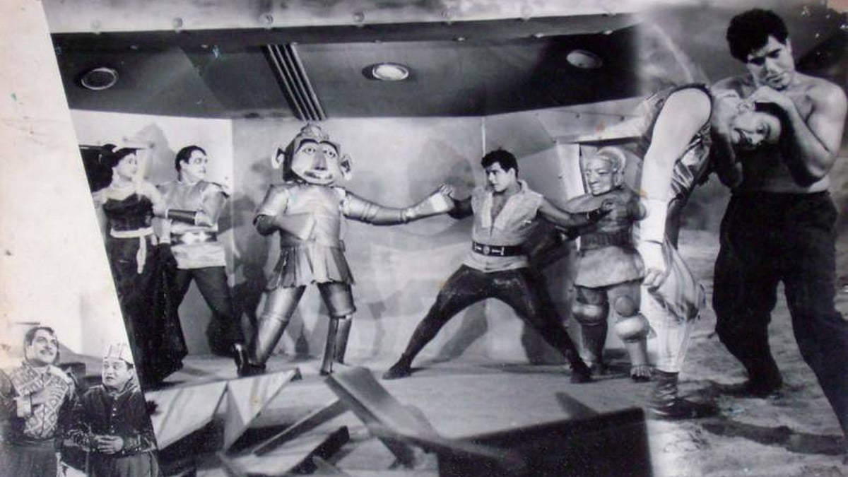 Red Rain Malayalam Movie Alien