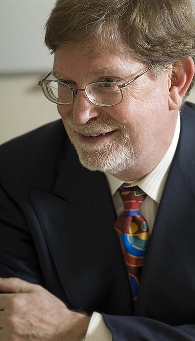 Nobel laureate George Smoot says, "Not enough scientists in India for ...