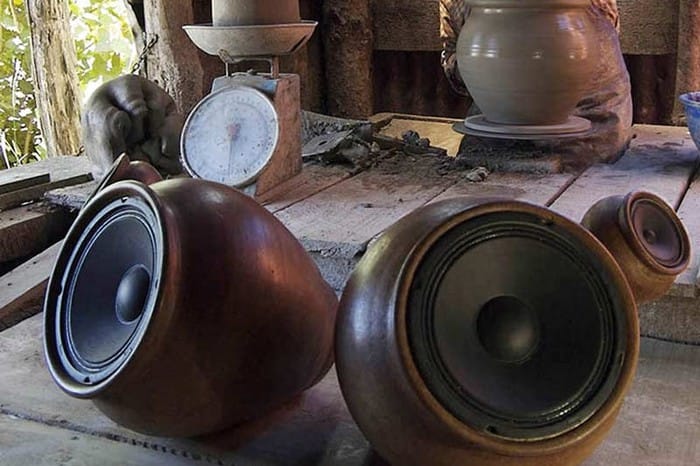 Handcrafted Clay Speakers That Amplify The Sounds Of The Earth