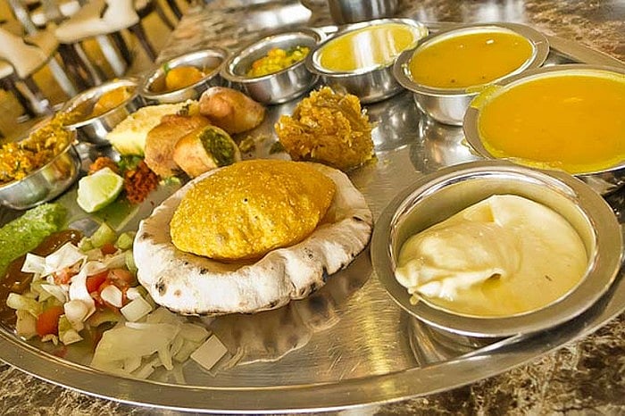 Mumbai's 16 Most Delicious Gujarati Thalis And Dishes | Homegrown India