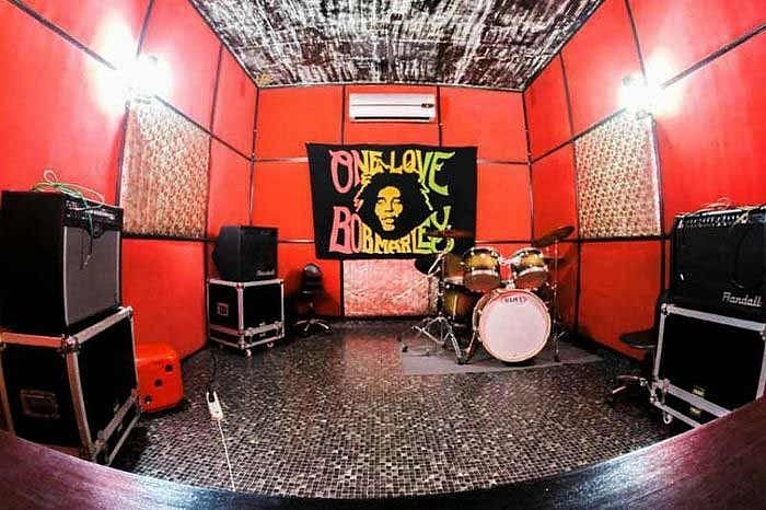 7 Jam Rooms In Delhi Providing Space For Musicians To Practice And ...