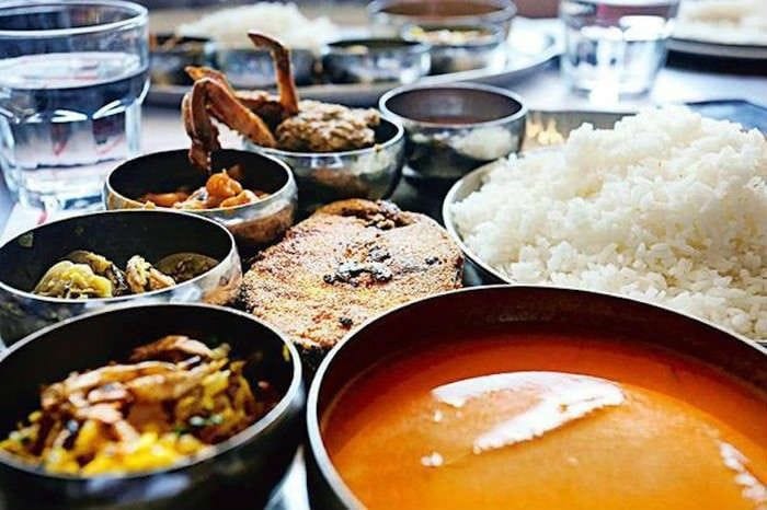 A Guide To Mumbai’s Very Best Fish Thalis For Every Seafood Lover