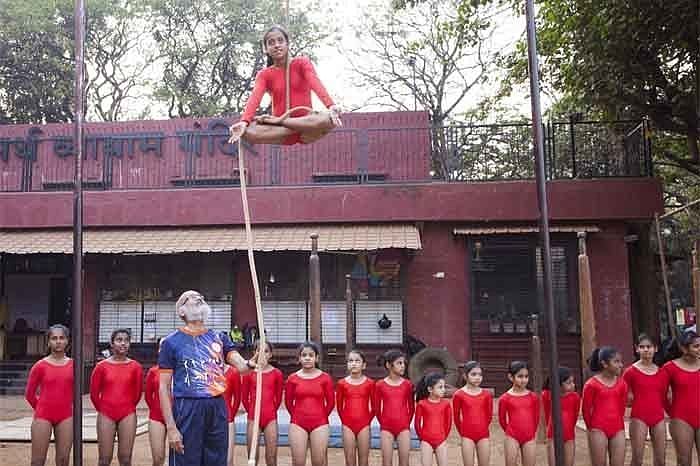 Meet The 65-Year-Old Mallakhamb Coach From Mumbai