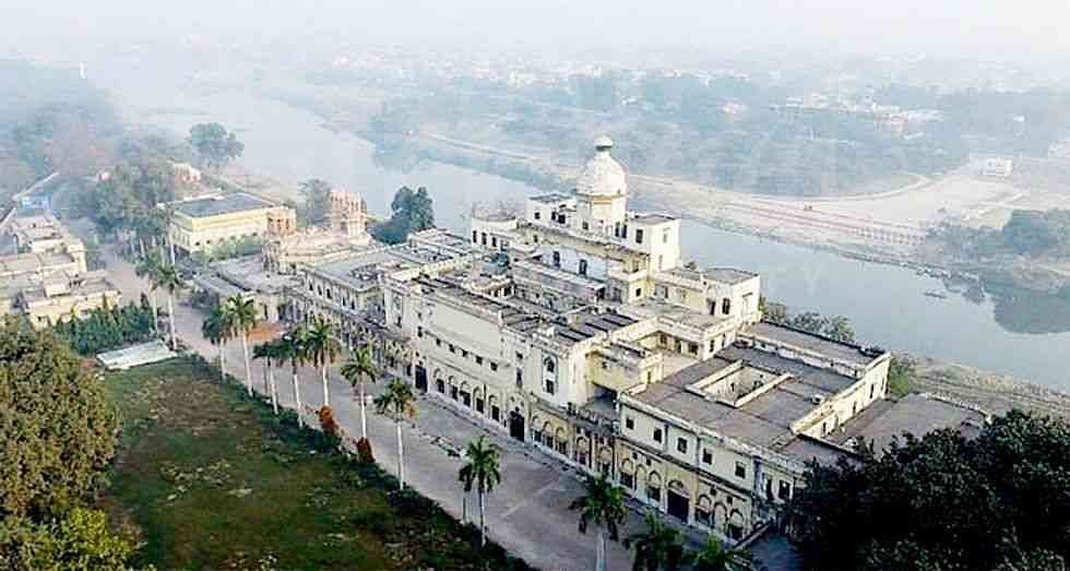7 interesting facts about Chattar Manzil, Lucknow's nawabi palace