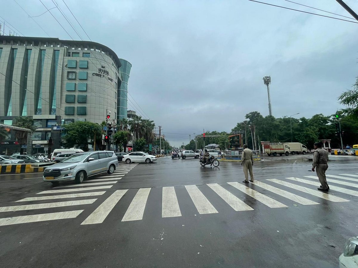 Smart City Scheme: New foot over bridges to come up at RML Hospital ...