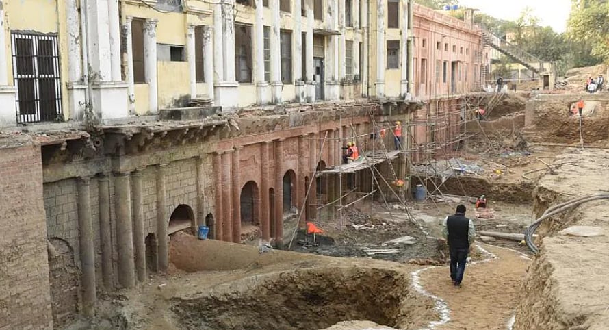 7 interesting facts about Chattar Manzil, Lucknow's nawabi palace