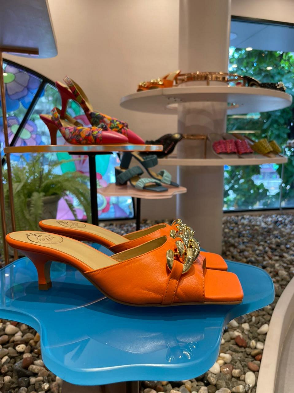 Handcrafted footwear supremo Fizzy Goblet opens its 2nd Mumbai store ...