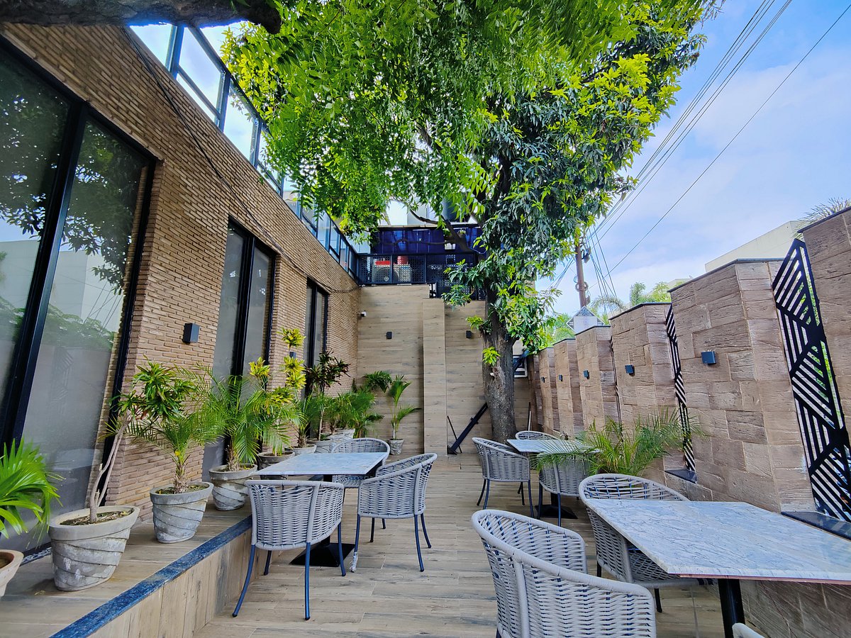 Freshly opened Cafe De Leila in Lucknow is all that we needed!