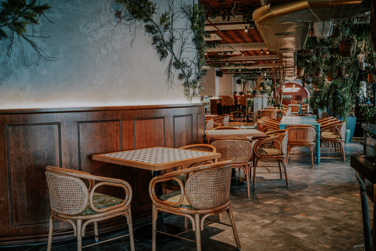 Get ready to fall in love with Lucknow's newest cocktail garden, Romeo ...