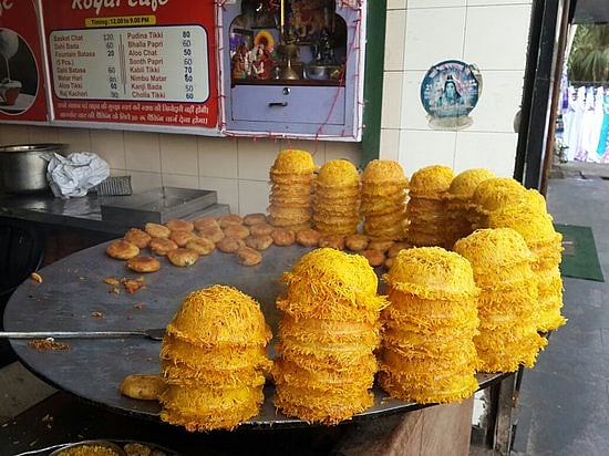Lucknow's famous Basket Chaat is a *feeling*, said every chaat-lover ever!