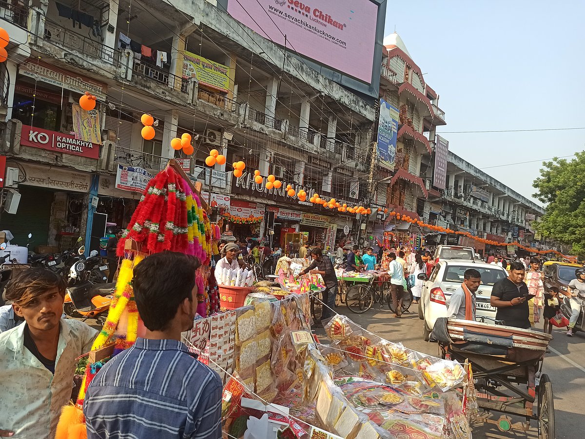 Here's a list of absolutely loaded Diwali Markets of Lucknow which will ...