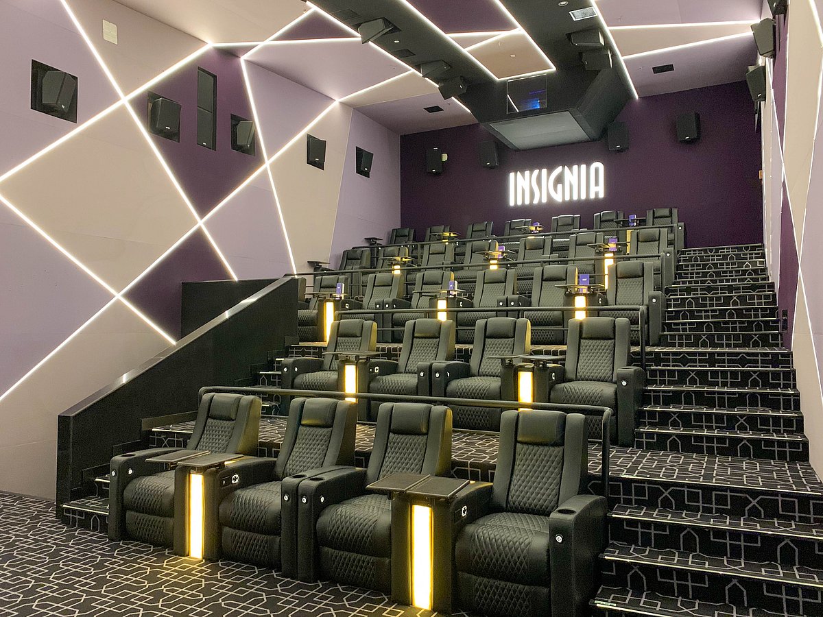 A haven for shoppers and foodies alike, the Emerald Mall in Lucknow is a one-stop wonder