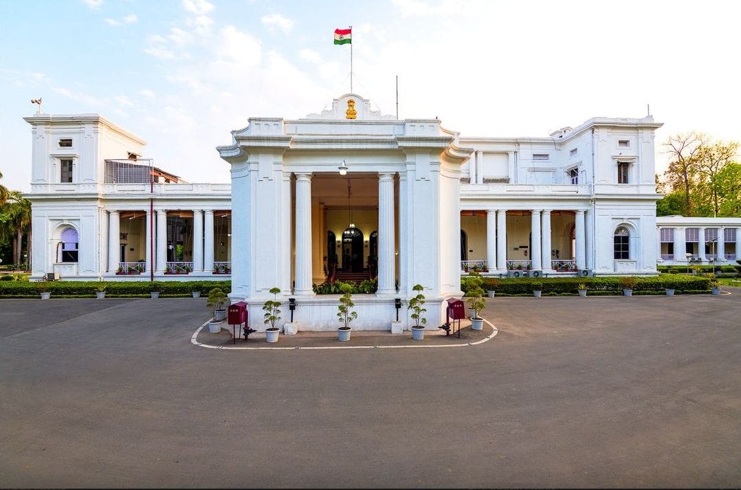 Know how Raj Bhavan of Lucknow found its roots in the marvel that Kothi ...
