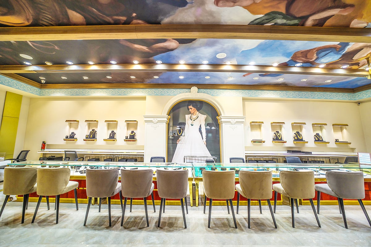 HSJ in Lucknow is hosting a grand exhibition of the finest light-weight ...