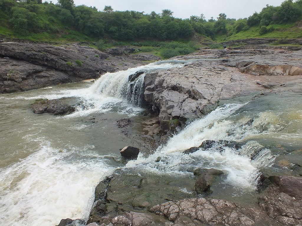Getaway from Ahmedabad to Zanzari waterfalls on adventurous day excursion