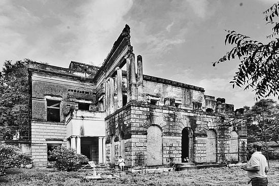 Kothis of Awadh: Exploring the 18th century Bibiyapur Kothi, a living ...