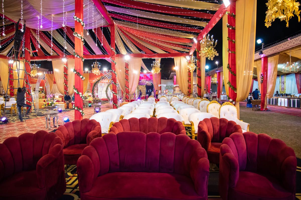 Our hand-picked wedding venue of the season — the palatial Maple ...