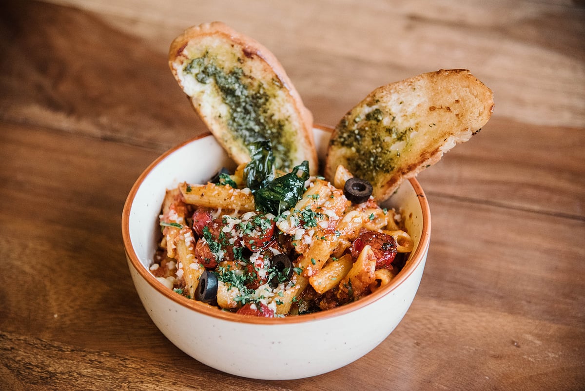 Willowing us with their goodness, Vintclub in Lucknow is all things ...