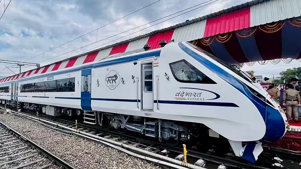 New Vande Bharat Express between Indore-Bhopal flagged off
