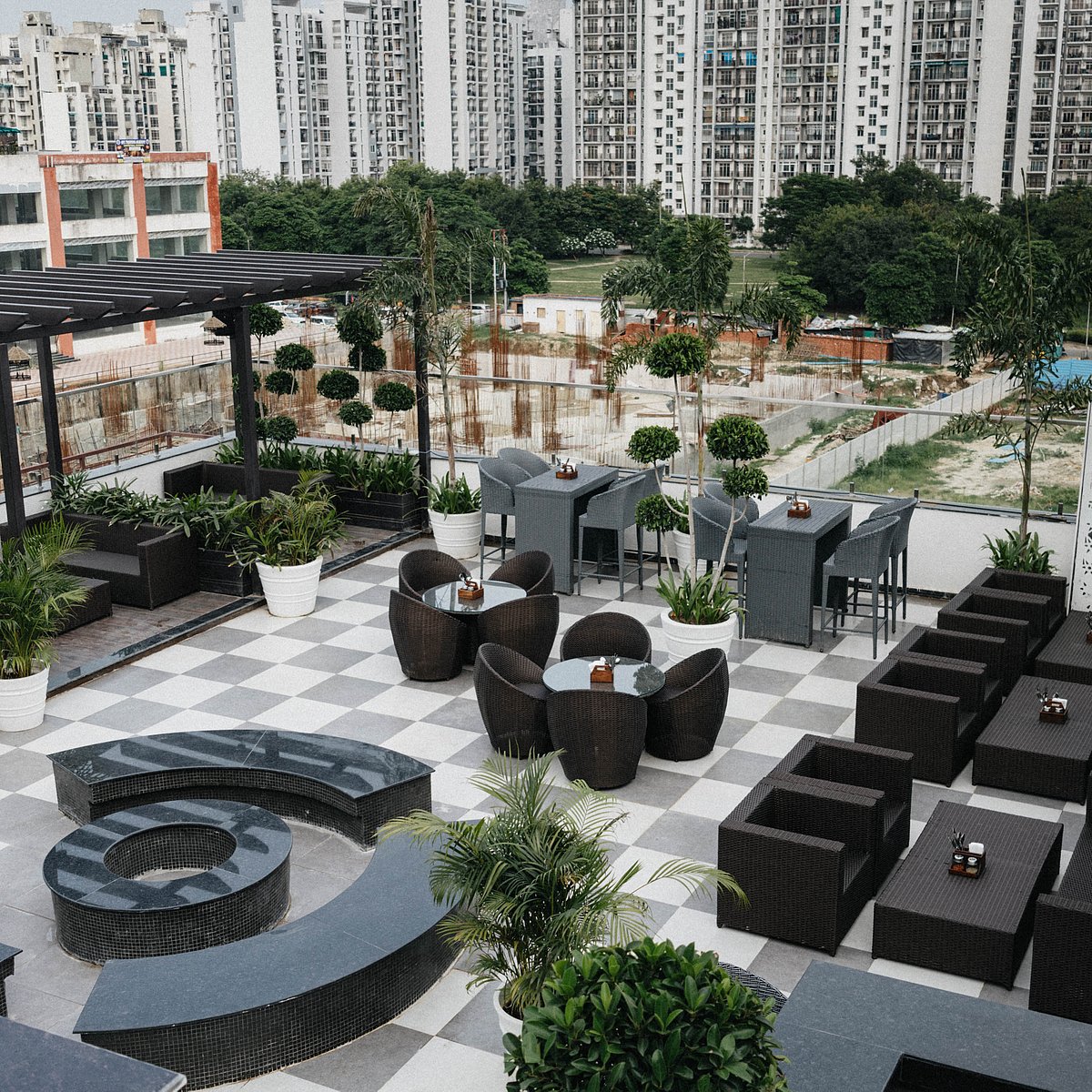 Of luxe & panache: Lucknow's newest Meraki The Bistro is here to add a ...