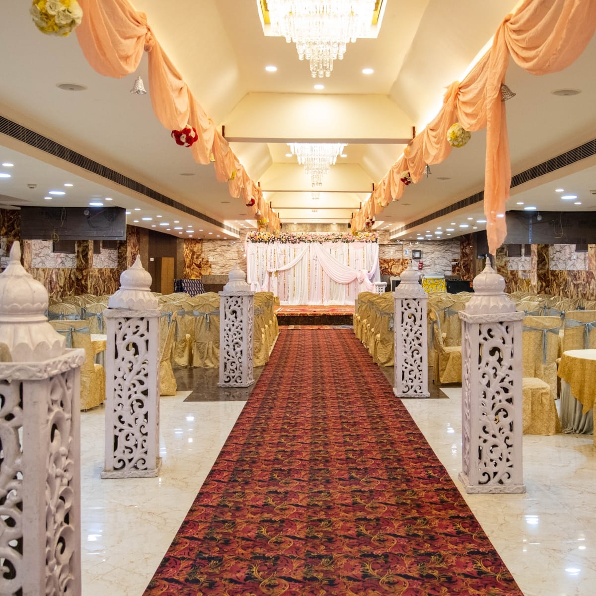 Choose Lucknow's Maple Paradise for a memorable wedding, mindful yet ...