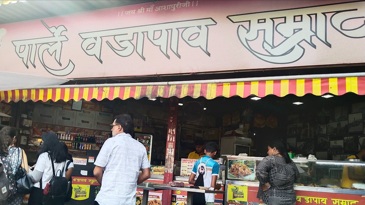 Mobile 'Haath Gaadi' to a Permanent Stop! Know about Vile Parle's ...