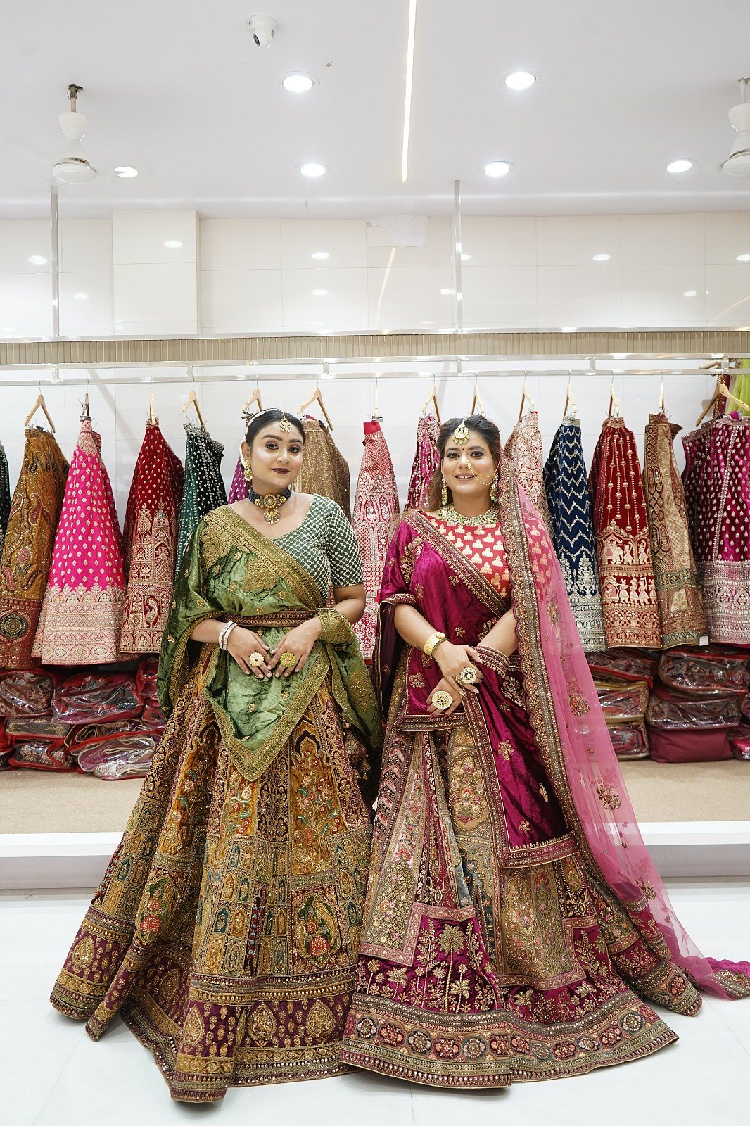 Bringing Chandni Chowk calibre wedding spree to Lucknow, Shahi Libas ...