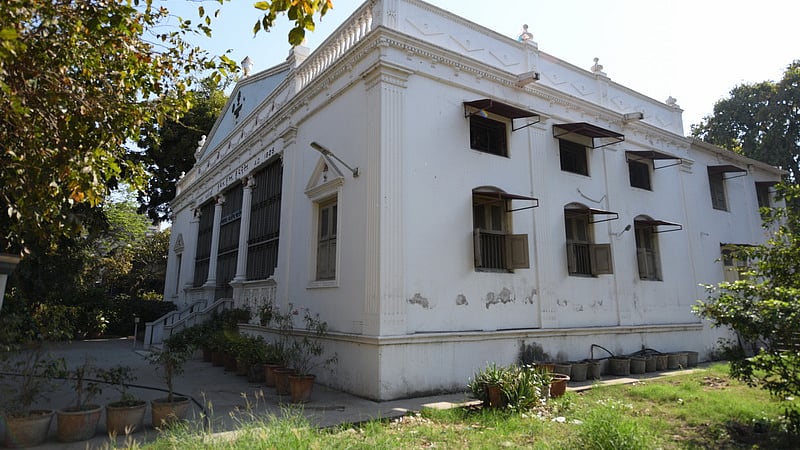 Discover Parsi Agiyari, Ahmedabad's Fire Temple, and the fascinating ...