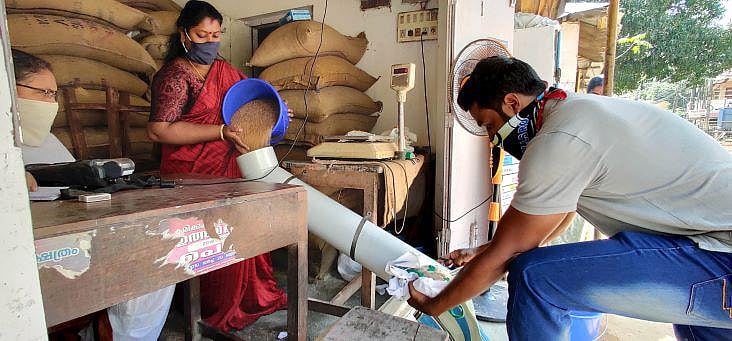 Massive free-ration distribution drive kickstarts in Lucknow, Kanpur ...